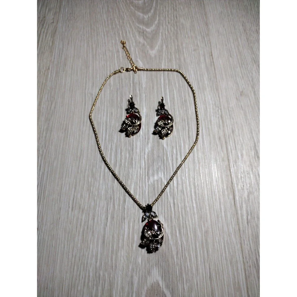 2 a T Boutique | Jewelry | Necklace Earrings Set Dark Ruby Like Red ...